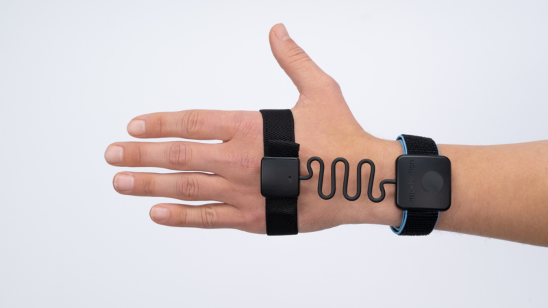 How to Wear the Sensor - HackMotion